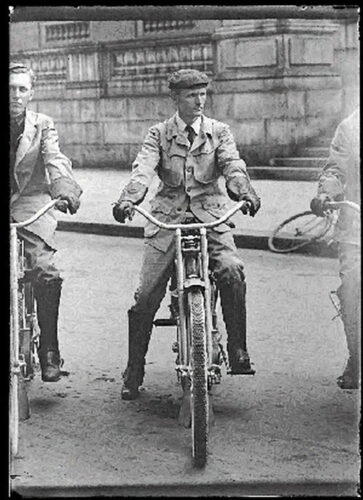 Conheça Walter Davidson, o mecânico, motociclista, piloto e fundador da H-D